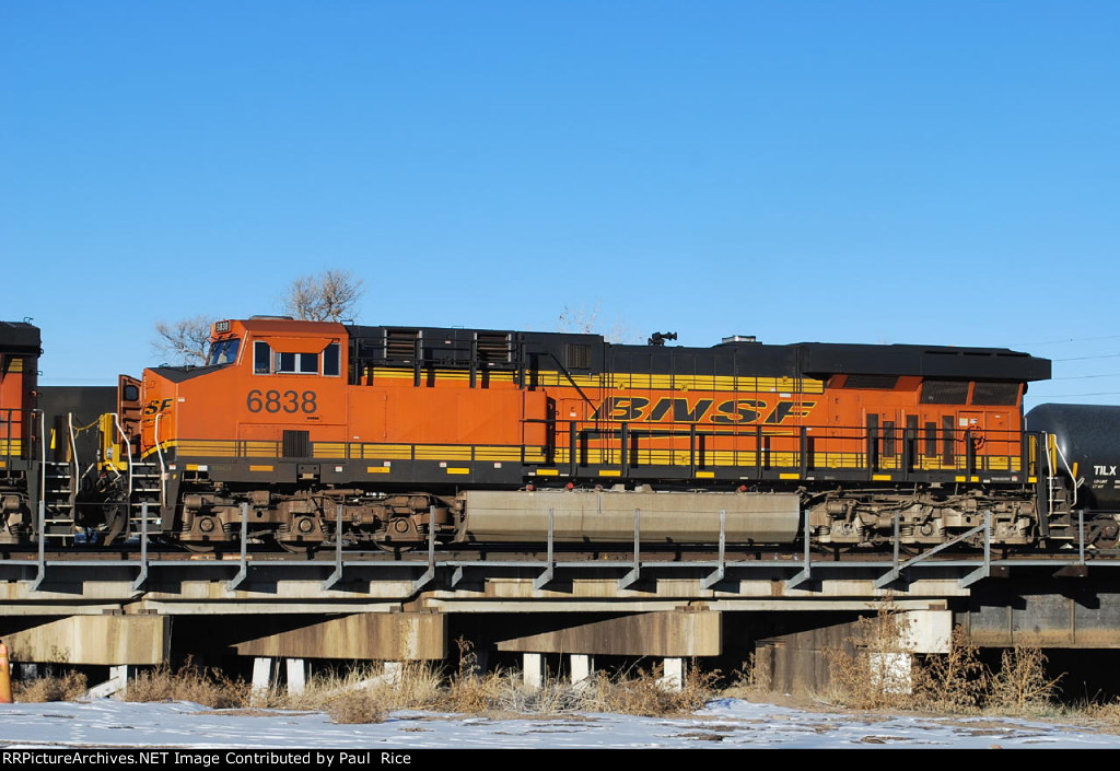 BNSF 6838